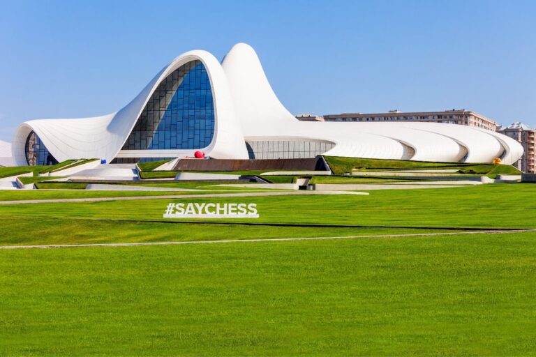 Travel To The Heydar Aliyev Center | The Best Choise