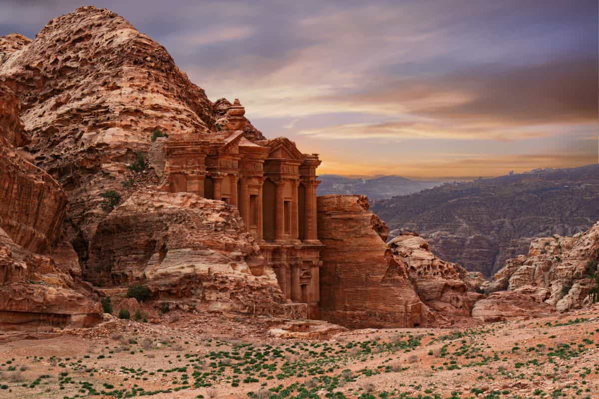 Travel to Petra Jordan 2025 the Amazing Ancient city
