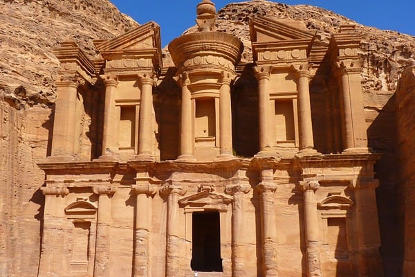 Travel to Petra Jordan 2025 the Amazing Ancient city